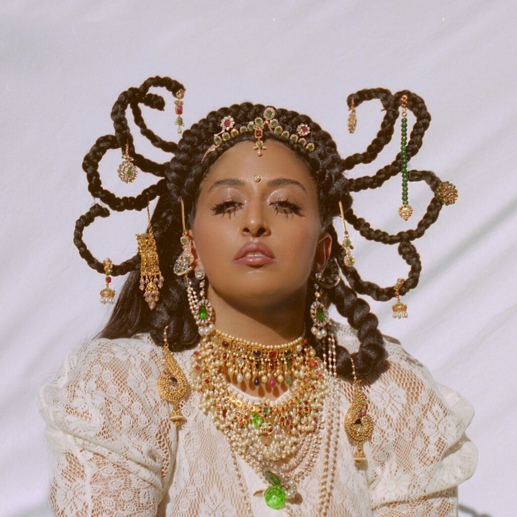 Indian-American rapper Raja Kumari to pay tribute to Amy Winehouse ...