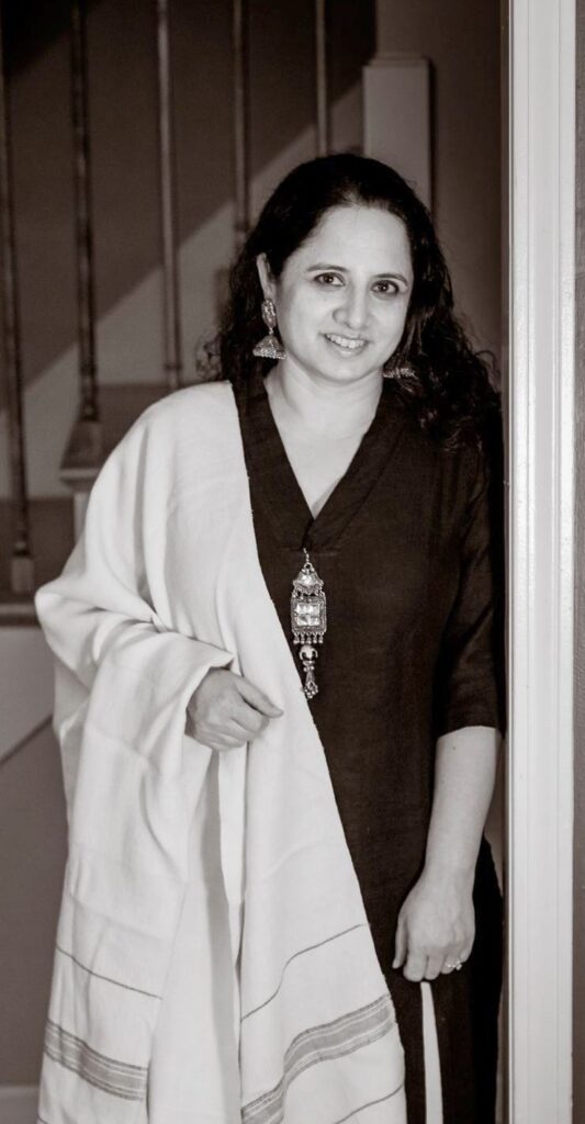 Poetic Narration by Sunayana Kachroo at Ustad Vilayat Khan's 20th ...