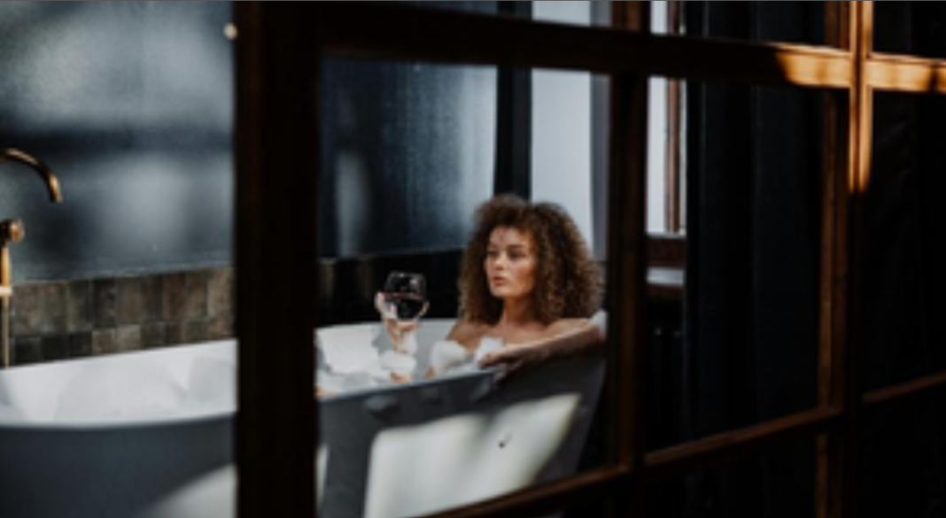 The comprehensive wellness benefits of hot water bath - INDIA New ...