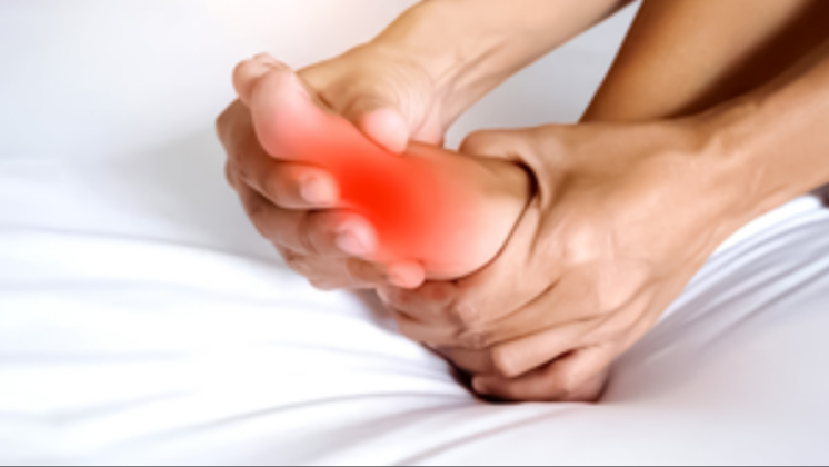 Pricking pain, numbness in hands & feet? It may signal nerve damage ...
